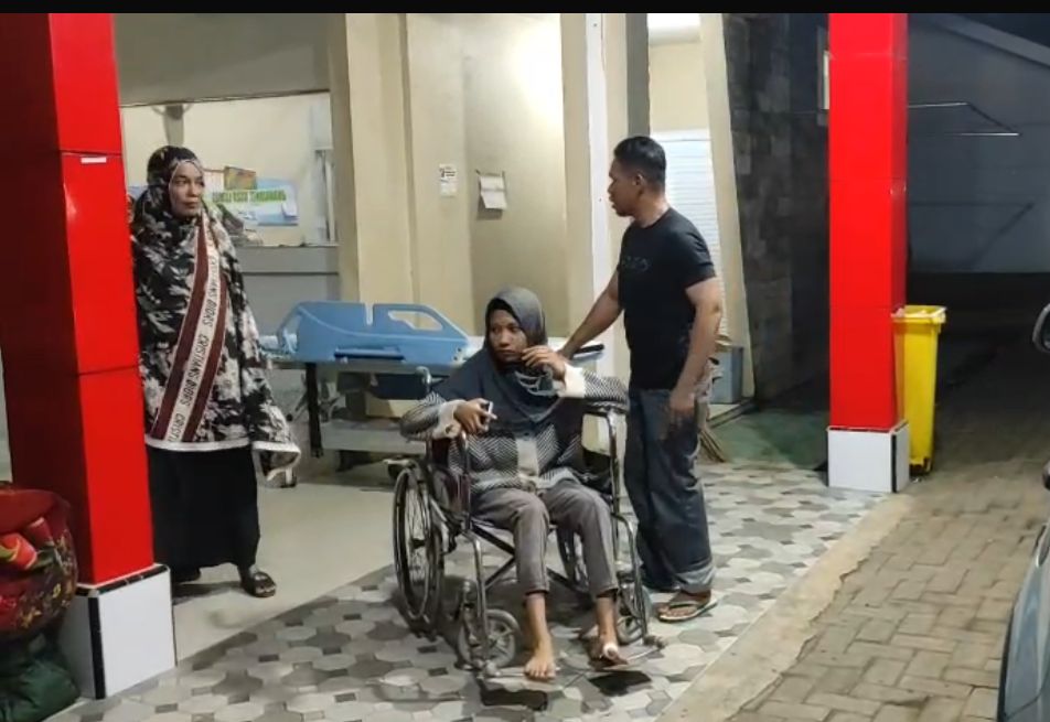 Empat Pengunjung Luka-Luka Akibat Pintu Kaca Pecah di Toko Kosmetik ...